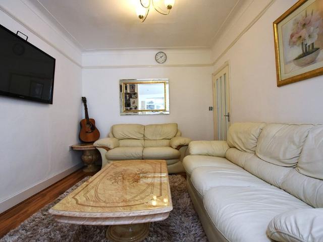 5 Bed Terraced House, Hythe Road, CR7