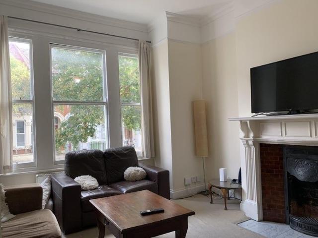 5 Bed Terraced House, Norfolk House Road, SW16