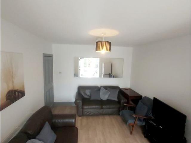 5 Bed Terraced House, Seventh Avenue, BS7