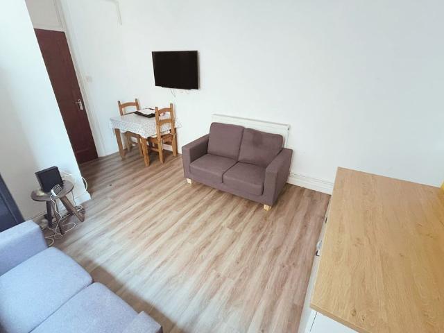 5 Bed Terraced House, Stretton Road, LE3
