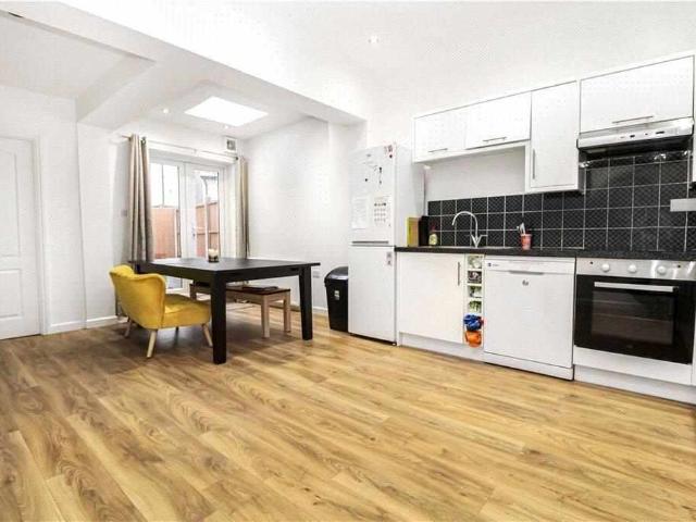 5 Bed, Terraced, Sorrento Road, Sutton, SM1 [INVESTMENT PROPERTY]