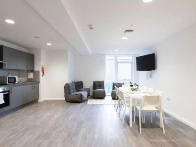 5 Bed Classic Ensuite
