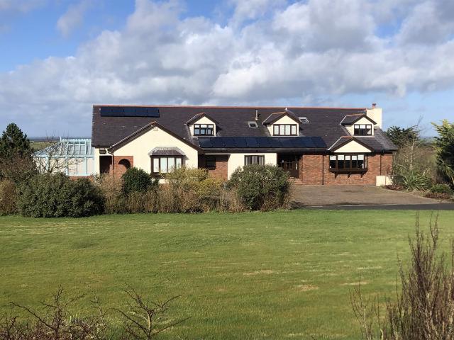 5 Bed Detached house To Let