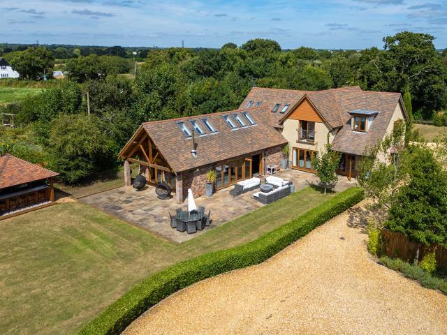 5 bed detached house to rent in Muscliffe Lane, Bournemouth, BH9