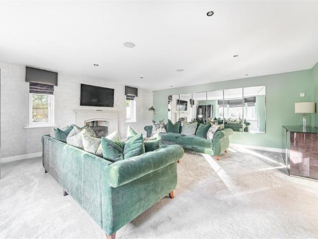 5 bed detached house to rent in Middle Drive, Newcastle Upon Tyne, NE20