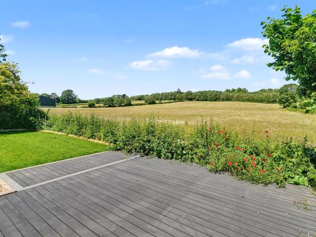 5 bed detached house to rent in Whites Croft, Woodborough, Nottingham