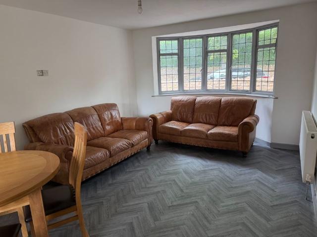 5 Bed Detached House, Mapperley Hall Drive, NG3
