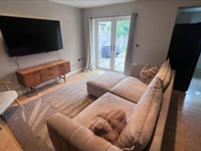 5 Bed Detached House, Sports Road, LE3