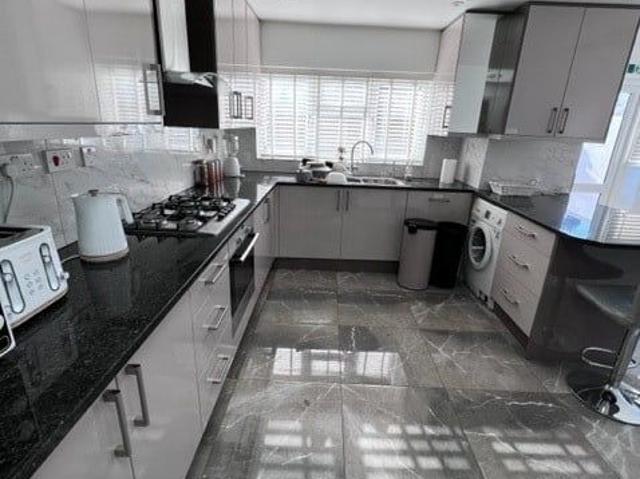 5 Bed End Terrace, Lowbrook Road, IG1