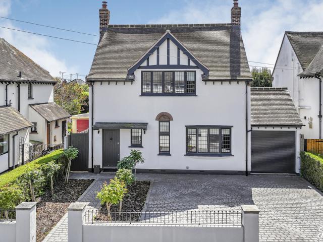 5 Bed For Sale in Southend on sea