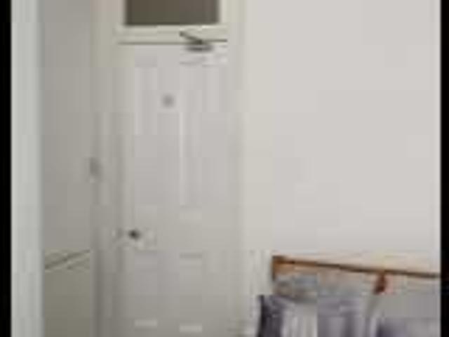 5 Bed Flat, Morningside Road, EH10