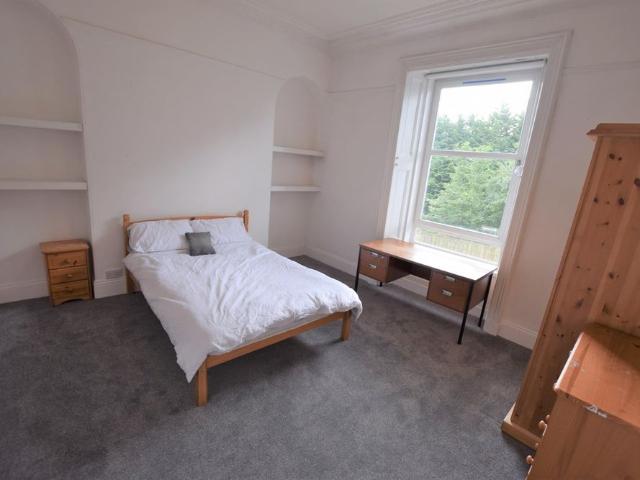 5 Bed Flat, Elmbank Terrace, AB24