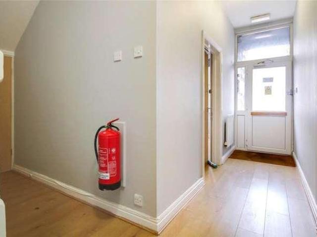 5 bed flat for sale