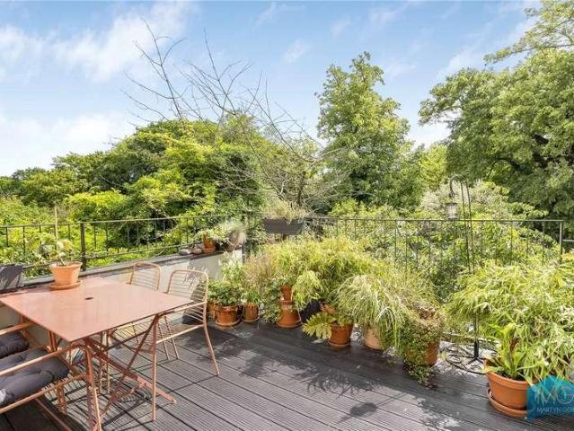 5 bed flat for sale