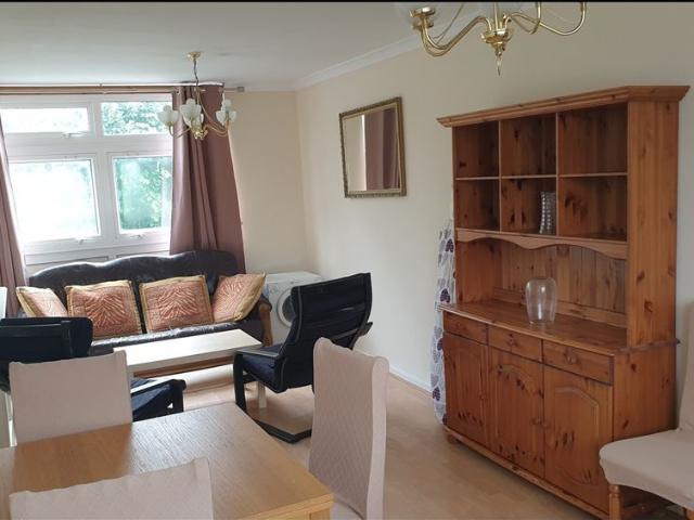 5 Bed Flat, Lorrimore Square, SE17