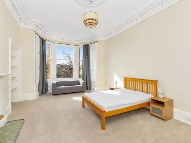 5 Bed Flat, Thirlestane Road, EH9