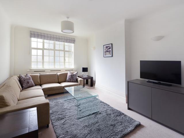 5 bed flat to rent