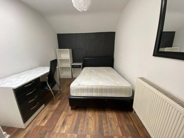 5 Bed Flat 9, 1 9 Regent Road, Leicester