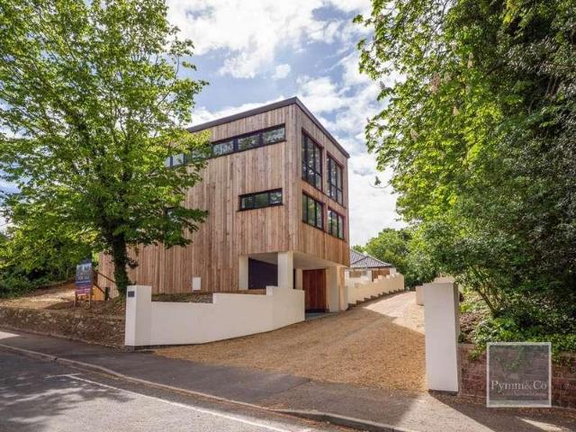 5 bed house to rent