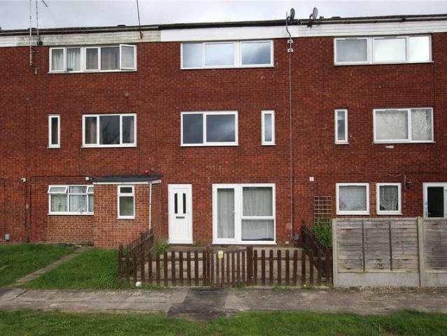5 bed house to rent