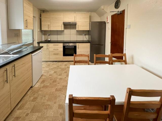 5 Bed House to rent