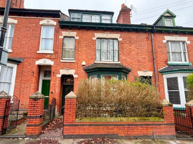 5 bed house to rent