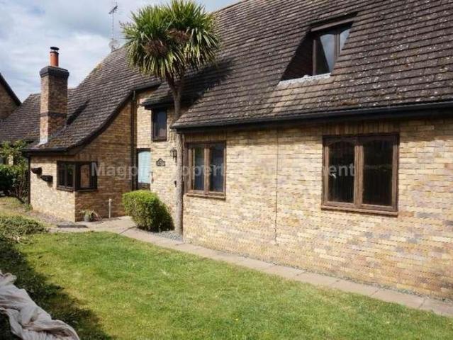5 bed house to rent