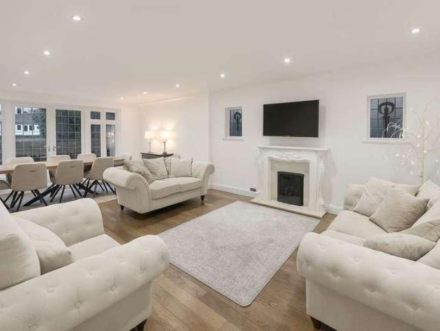 5 bed house to rent