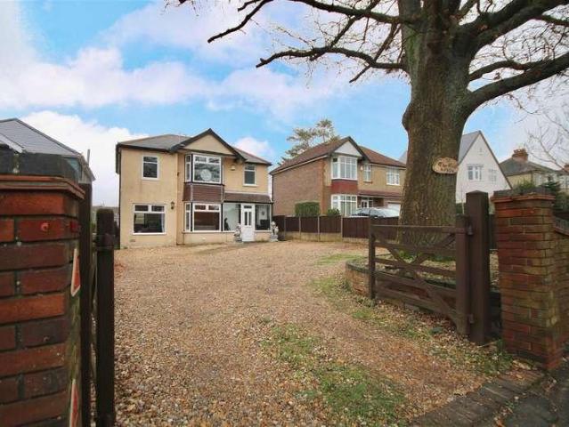 5 bed house to rent