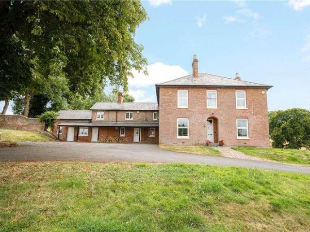 5 bed house to rent