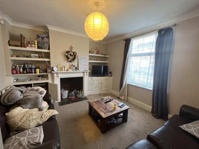 5 Bed House at Mcintyre Road. Worcester, United Kingdom