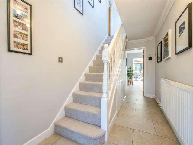 5 bed house for sale