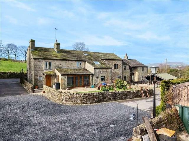 5 bed house for sale