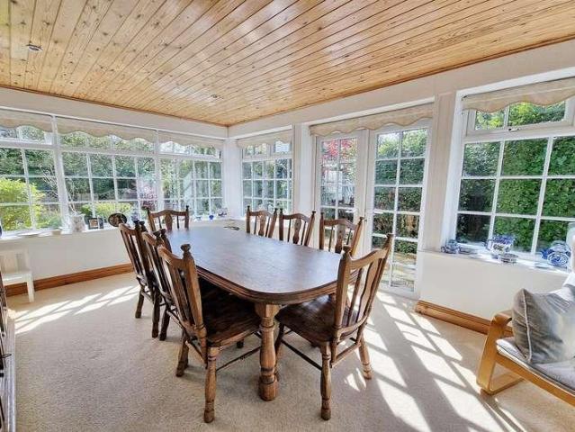 5 bed house for sale