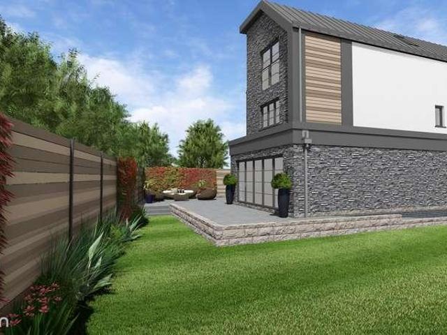 5 bed house for sale