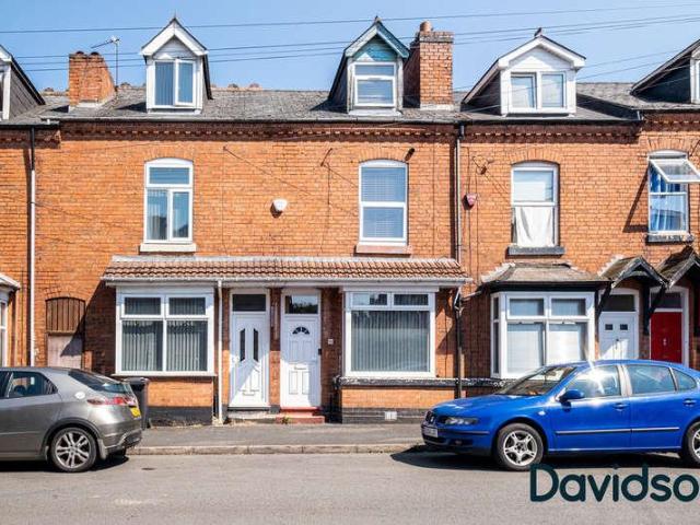 5 bed house for sale