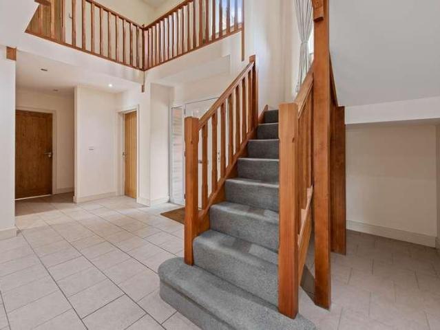 5 bed house for sale