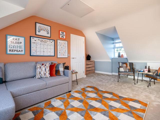 5 bed house for sale