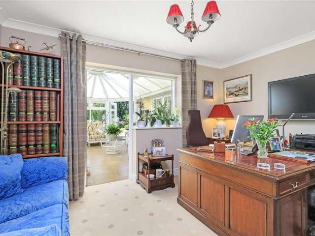 5 bed house for sale
