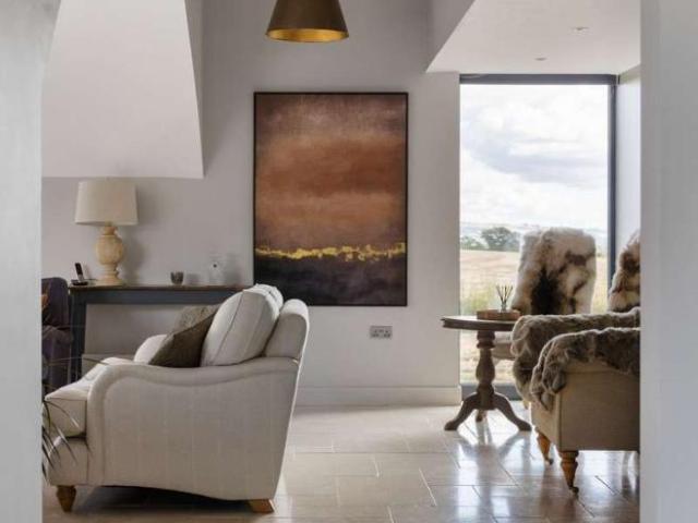 5 bed house for sale