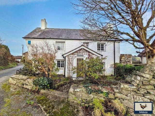 5 bed house for sale
