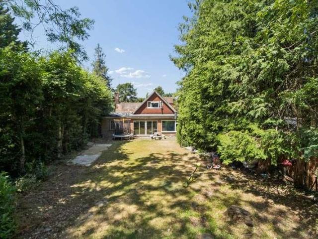 5 bed house for sale