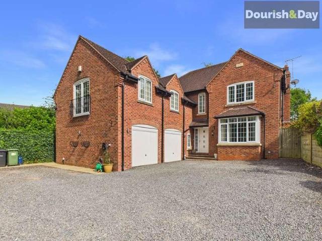 5 bed house for sale