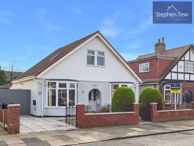 5 bed house for sale