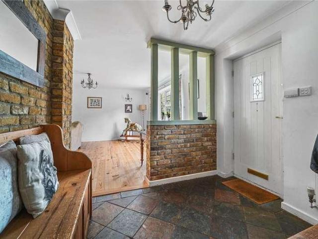 5 bed house for sale