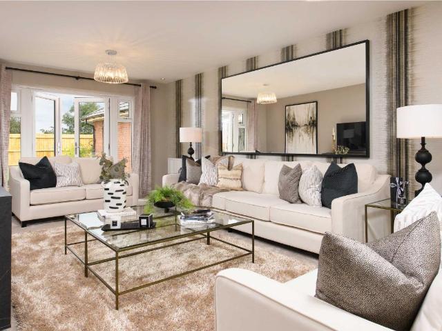 5 bed house for sale
