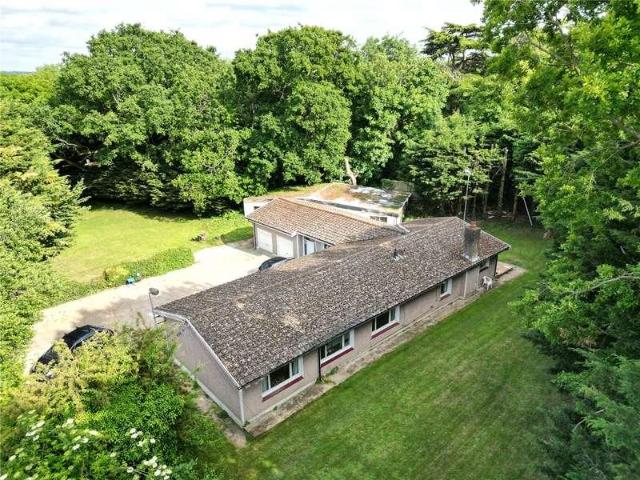 5 bed house for sale