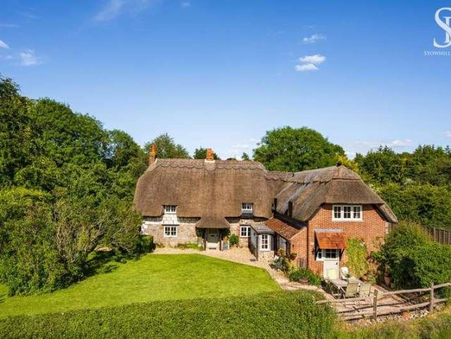 5 bed house for sale