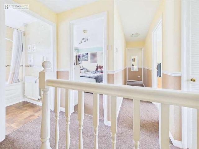 5 bed house for sale