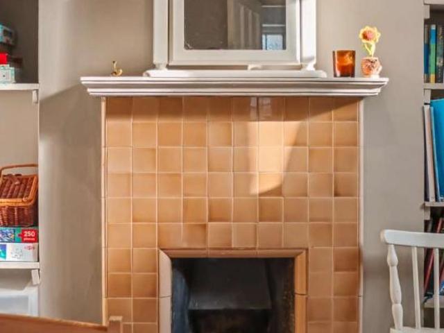 5 bed house for sale